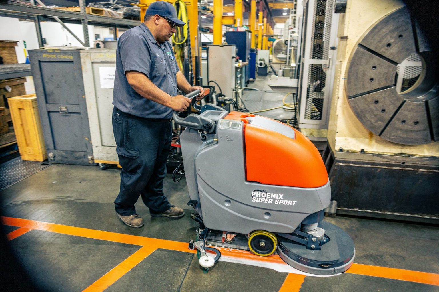 3 Benefits of Floor Scrubbers for Every Facility | Total Clean Equipment